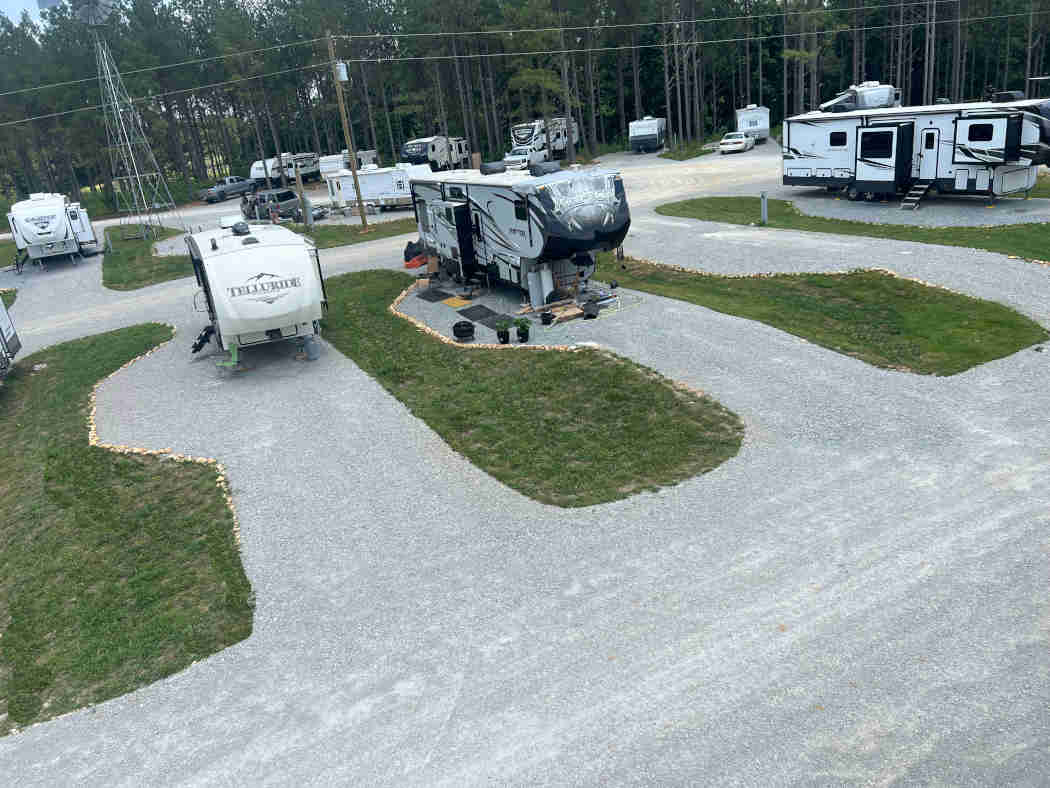 Full Hookup Sites 50/30/20 with Sewer/Water/Elec/Wifi included ...